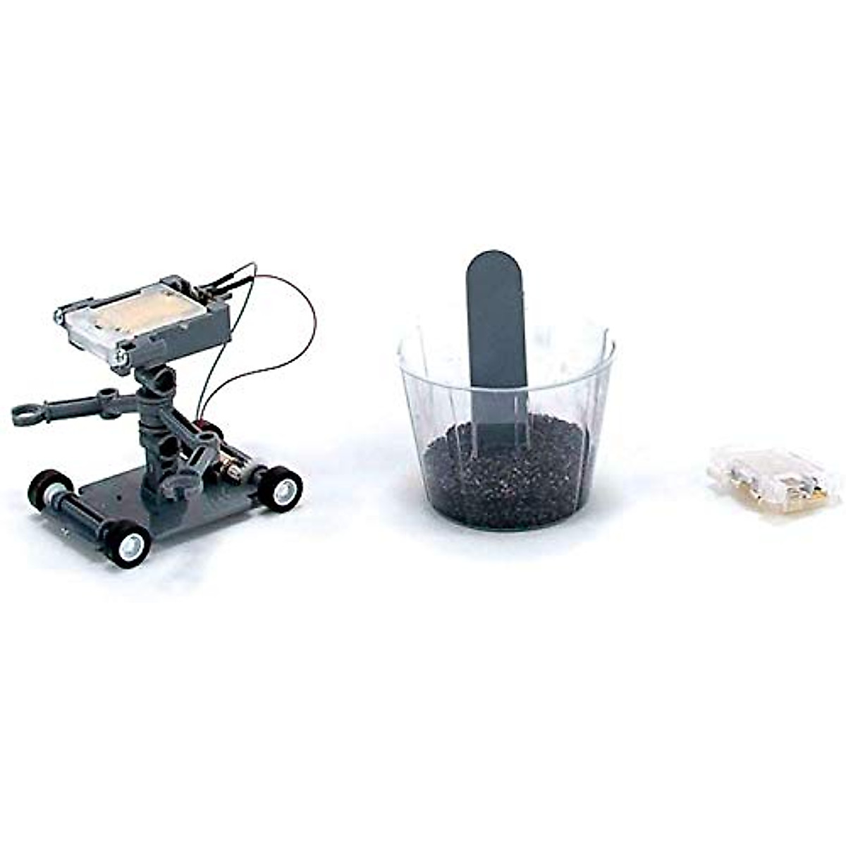 4M Toysmith, Green Science Salt Water Powered Robot Kit, STEAM Powered Kids, Beach Toy, For Boys & Girls 5+