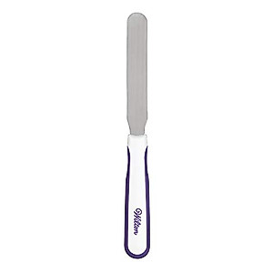 Wilton Straight Spatula, 9-Inch