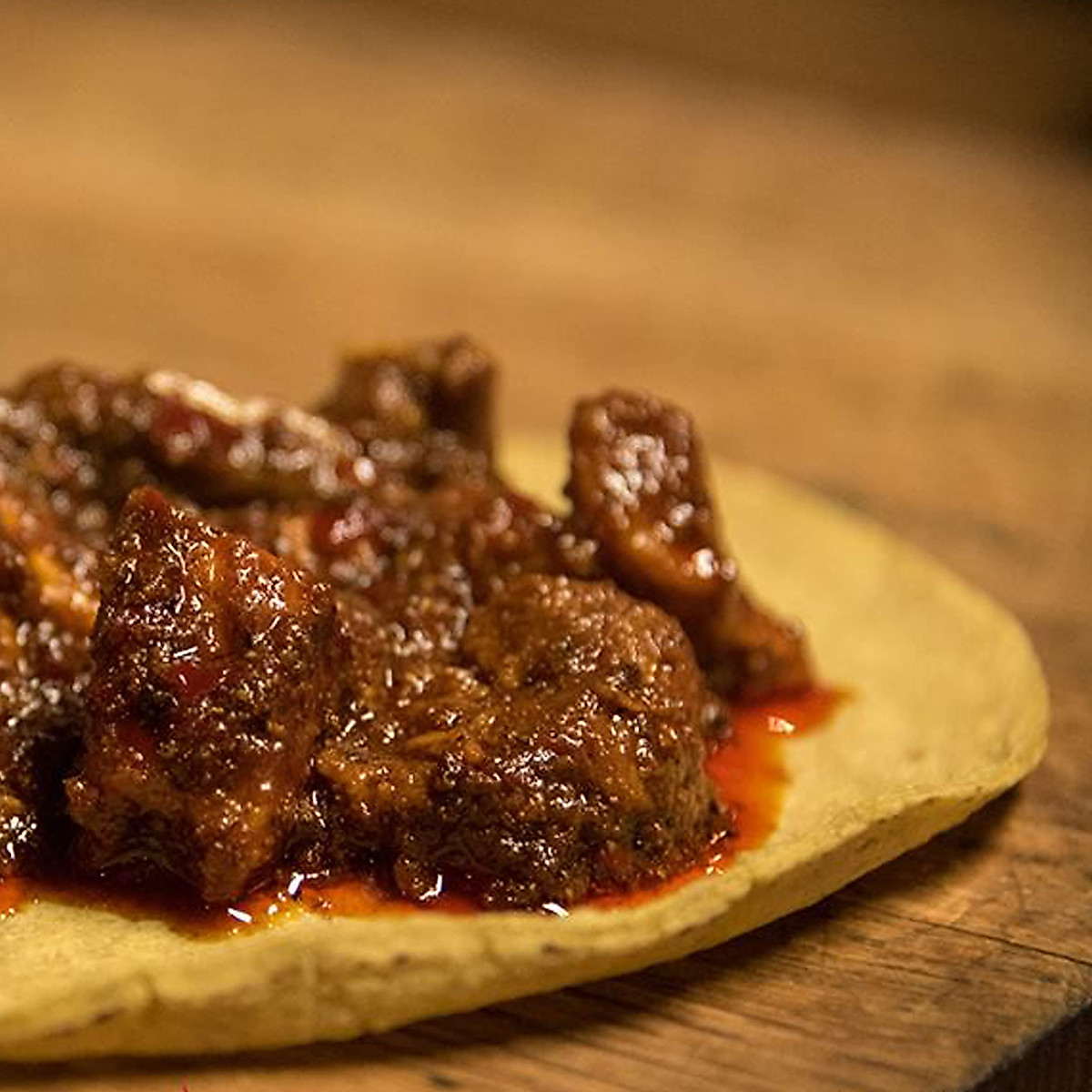 El Gallo Giro Asado de Puerco (7.8 oz) - Seasoned Pork Chunks with Chili Sauce - Heat and Serve - No Preservatives - Keto Friendly