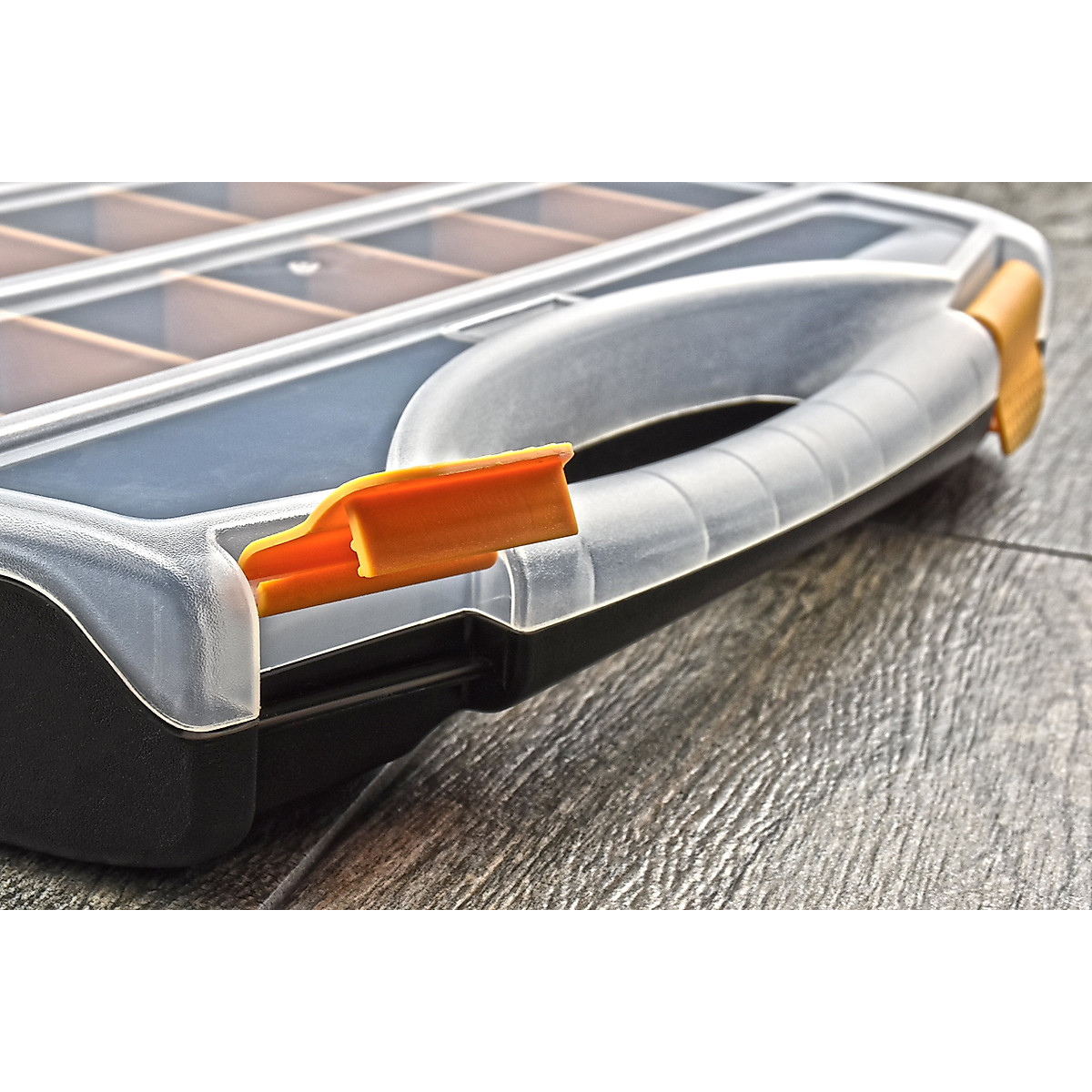 SE 21 Multiple Compartment Storage Container with Lid - 87119DB