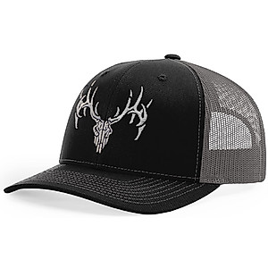 HORN GEAR Trucker Hat - Deer Skull Hat Edition (Black/Charcoal)
