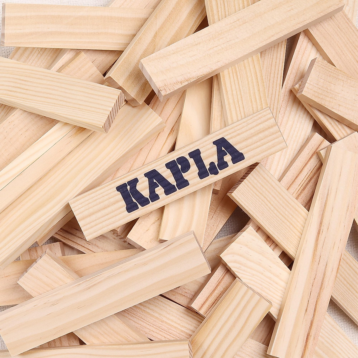 KAPLA Wooden Construction Set - 1000 Building Planks in a Chest - for Ages 3+