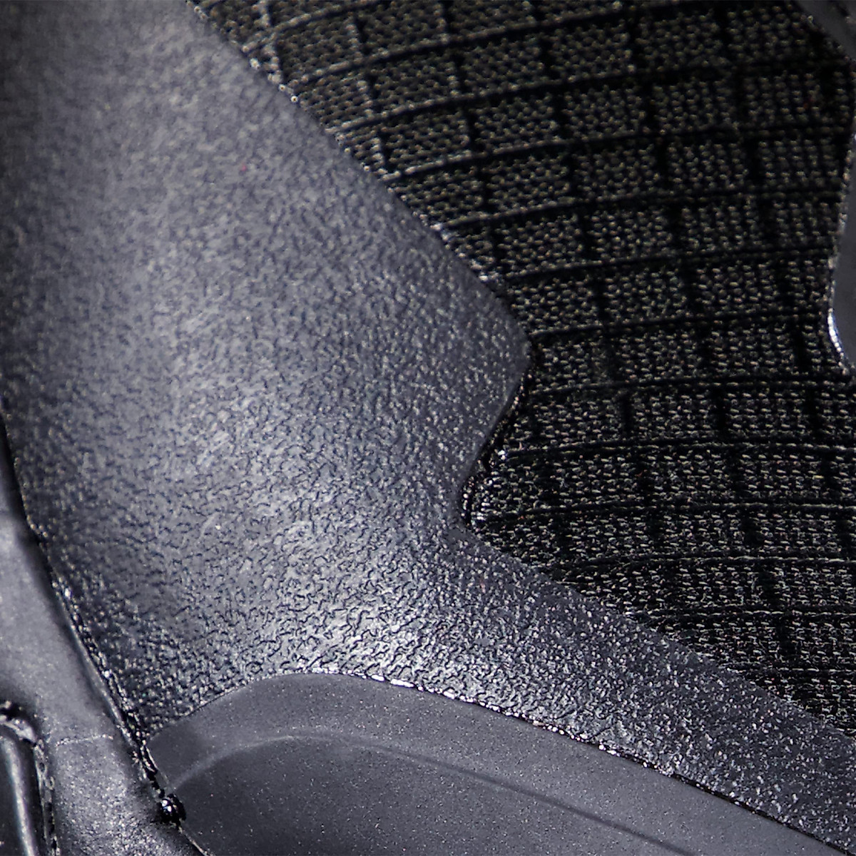 Mammut Blackfin III Mid DT Hiking Boot - Women's Black/Black 9.5