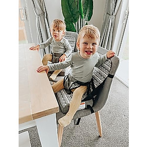 Dreambaby Grab ‘N Go Travel Booster Seat with Built-in Storage Space, Portable Highchair Booster Seat for Tables, High-Back Seat and Foldable for Baby Travel, Secured with a 3-Point Harness, Grey