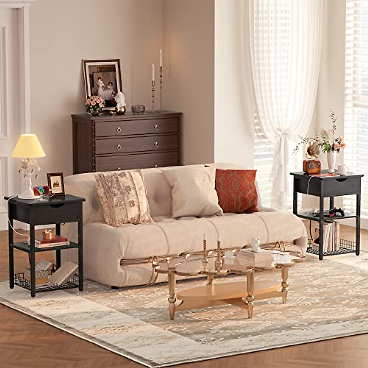 Cyclysio Nightstand Set of 2 with Charging Station, End Table Side Table with USB Ports and Outlets, Modern Flip Top Night Stands with Shelves, Slim Bedside Sofa Table for Living Room, Bedroom, Black