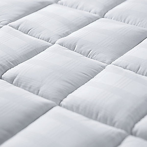 Live Comfortably Cuddlebed Down Alternative Mattress Topper (Twin XL)