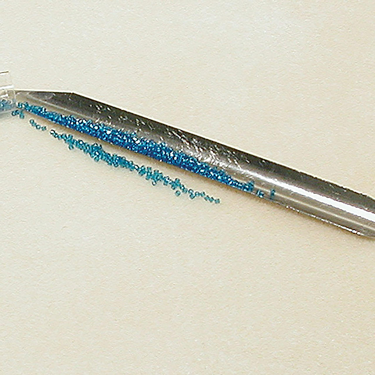 The Beadsmith ScoopEEZ – Scoops Beads with Ease – Curved Metal Tool with Pointed Tip to Pick Up Beads and Guide into Tubes – Great for Cleanup, Storage and Organization