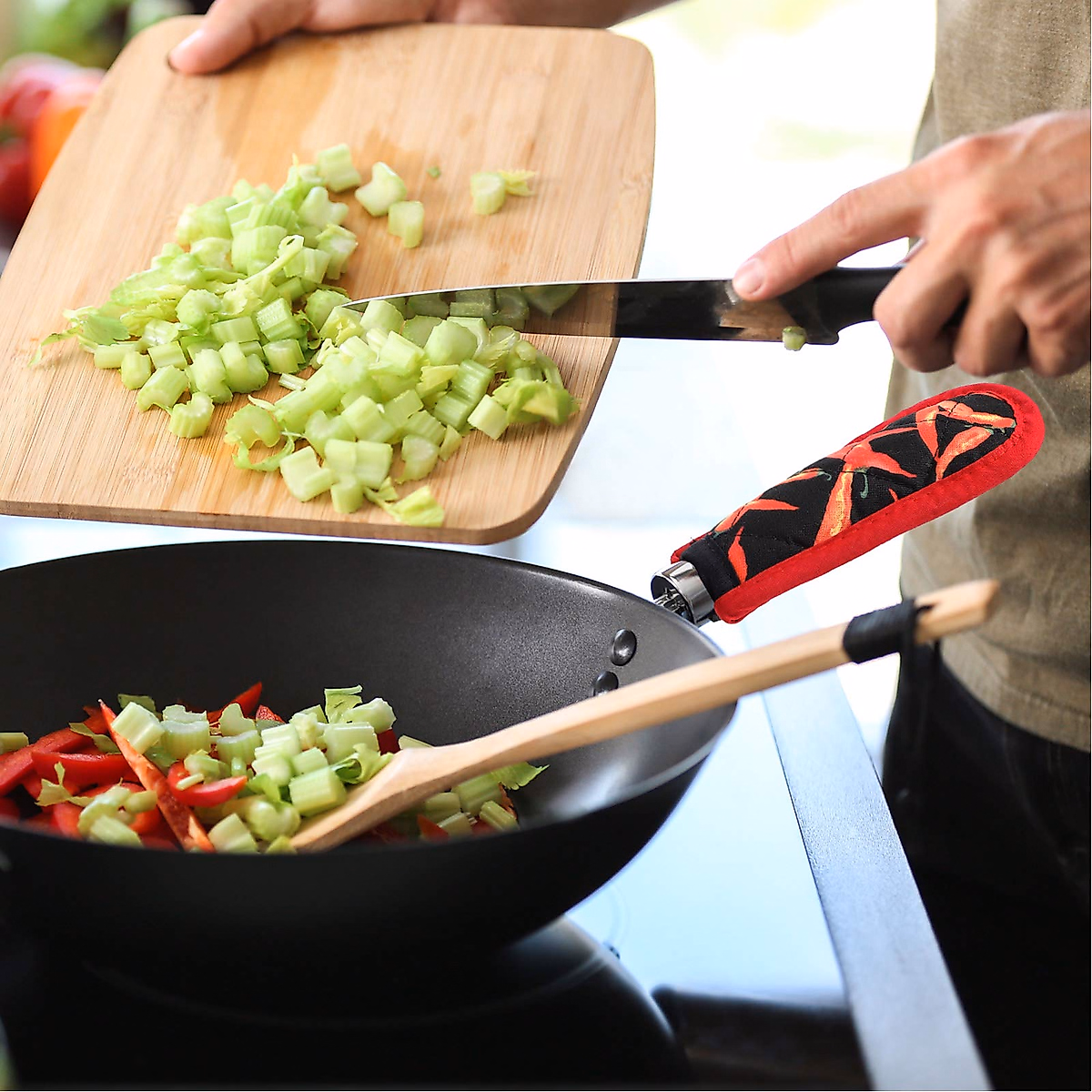 7 Pieces Hot Handle Holders Non-Slip Skillet Pot Holders Heat Resistant Non-Slip Machine Washable Handle Cover for Home Kitchen, BBQ and Baking Supplies