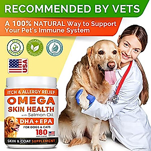 Fish Oil Omega 3 Treats for Dogs - Allergy and Itch Relief - Skin and Coat Supplement - Joint Health - Wild Alaskan Salmon Oil - Shedding, Itchy Skin Relief - Omega 3 6 9 - EPA & DHA - 180 Treats