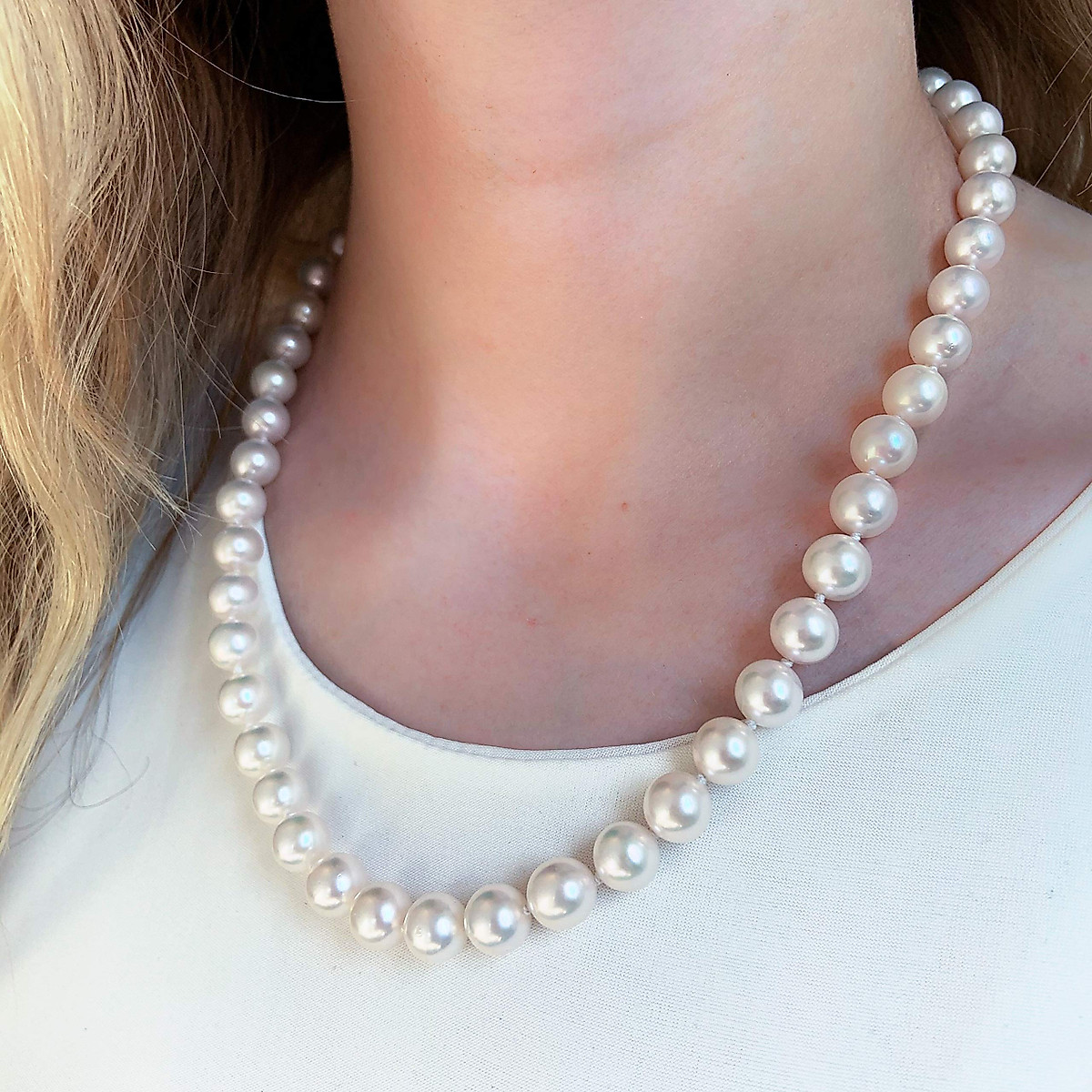 Abbie+Cleo Cultured Freshwater Oval White Pearl Strand Necklace with Sterling Silver Ball Clasp (10-11mm), 18in