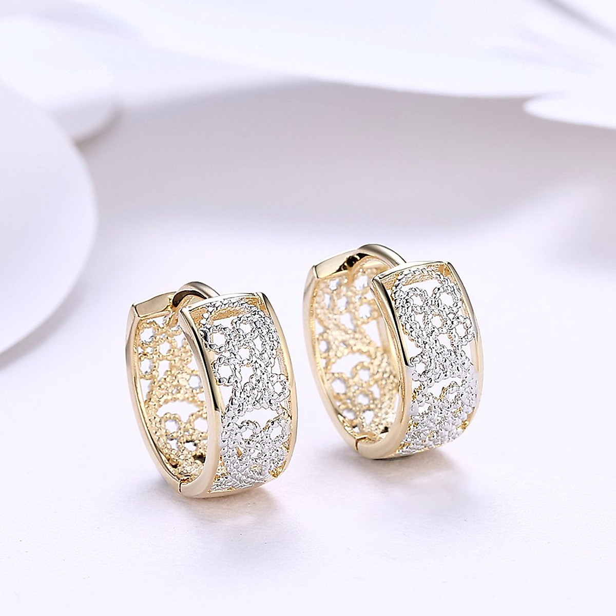 Dainty 14K Gold Silver Plated Two Tone Wide Filigree Hoop Earrings for Womens Sensitive Ears Fashion Boho Texture Flower Chic Chunky Huggie Hoops Hypoallergenic Vintage Trendy Jewelry Gifts Best Friend Mom Daughter Christmas Birthday