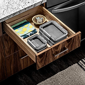 madesmart Lidware Collapsible Food Storage - FRIDGE & PANTRY COLLECTION Airtight, Food Safe, Collapsible, Dry-Erase Space For Labeling, Medium Shallow - Holds 4.83 Cups, Gray