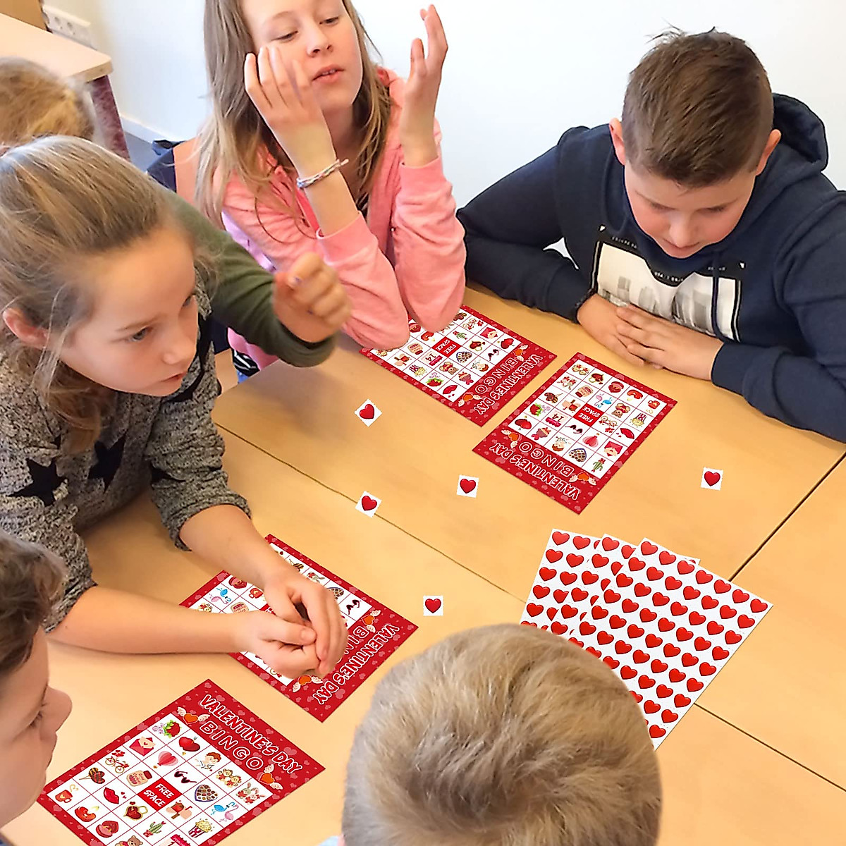 TENDFINE 24 Players Valentine’s Day Bingo Cards - Valentines Bingo Game for Valentine Party School Classroom Family Activities