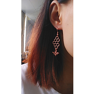 MANZHEN Natural Gold Silver Honeycomb Bee Dangle Earrings (gold)