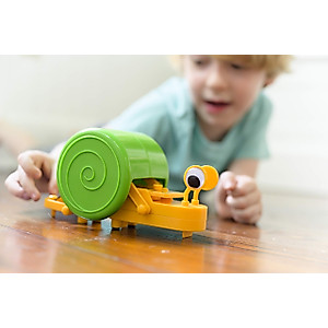 Toysmith 4M Snail Robot from KidzRobotics, A Fascinating Way to Learn About Mechanical Science! Build Your Very Own Pet Snail and Watch it Glide, Ages 8