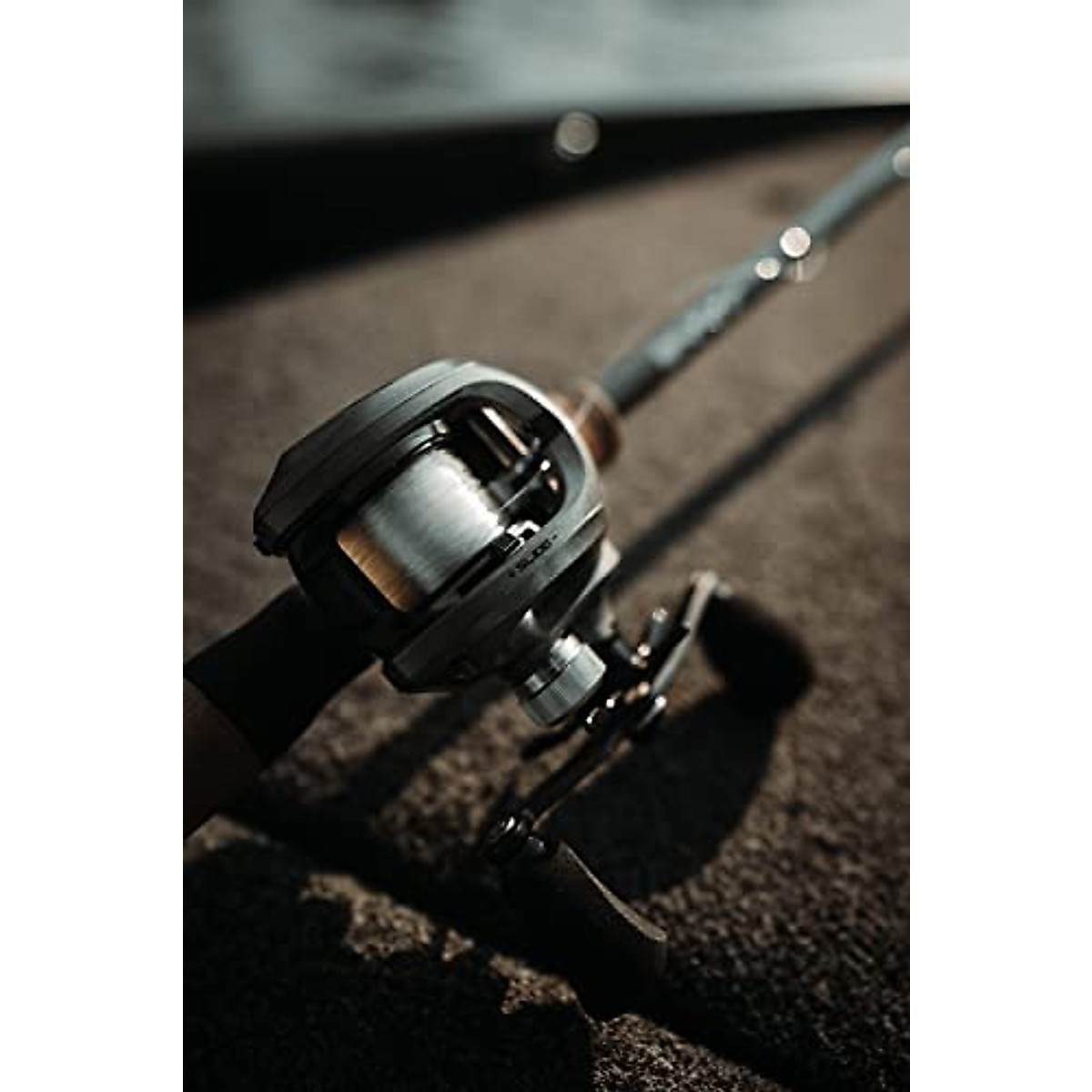 13 FISHING - Inception Slide Baitcast Reel - 8.1:1 Gear Ratio - Left Hand Retrieve (Fresh+Salt) - INSLD2-8.1-LH, Gray