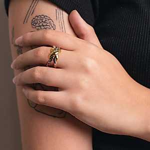 Aprilery Gold and Silver Cross Rings for Women, Fashion Statement Ring X Knot Band Chunky Twisted Cable Wire Ring Jewelry for Her (X Knot, 7)