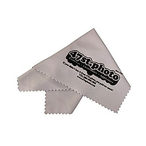 Opteka 420-800mm f/8.3 HD Telephoto Zoom Lens Bundle Package includes 70" Tripod Photo/Video Tripod + 32GB Memory Card + 3 Piece UV-FL-CPL Filters + Hood + Remote Shutter Release Control + Dust Blower + Lens Pen + Cleaning Kit for Canon EOS 6D, 7D Mark II