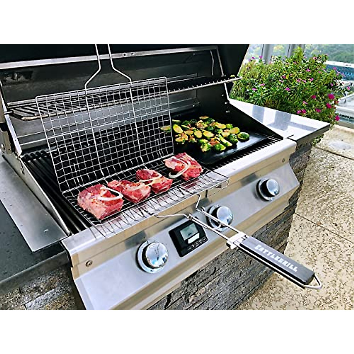 Cattlegrill Foldable BBQ Fish Grill Basket with 430 Stainless Steel, Grill Set Includes: a Reusable Grill mat and a basting Brush.