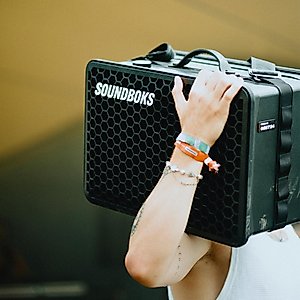 SOUNDBOKS Go – Portable Bluetooth Speaker – Compact Performance Speaker for On The Go – Splashproof and Shockproof - 40 Hour Runtime – 121dB (Black)​