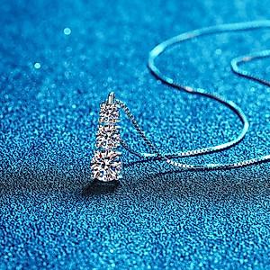 GUYOICHT Moissanite 3 Stone Necklace 925 Sterling Silver, 1.7 ct.tw. Round Cut Moissanite Pendant Necklaces for Women, 16+2inches Chain (3 stone-round)