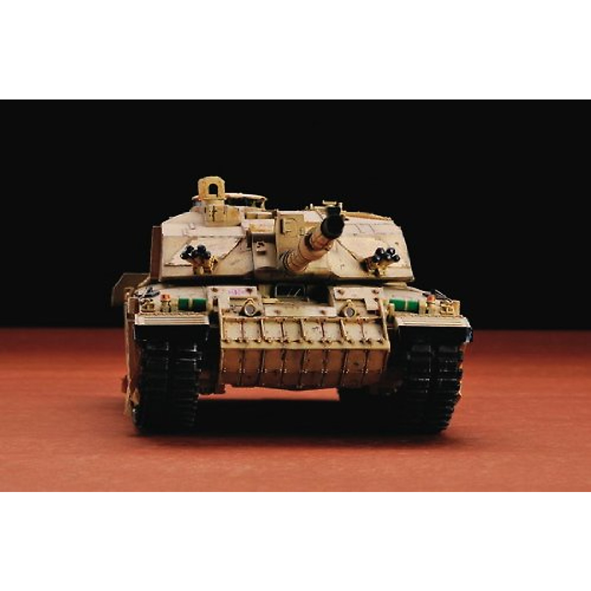 Trumpeter Operation Telic Basra Iraqi 2003 British Challenger II Main Battle Tank (1:35 Scale)