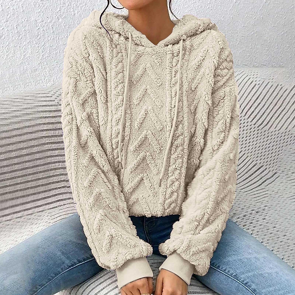 Black of Friday Deals 2023, Oversized Sweatshirts for Women Loose Fit Cable Knit Chunky Sweater Long Sleeve Thermal Plush Fleece Pullover Sweatshirts Lightweight Hoodie Winter Clothes L-Beige L