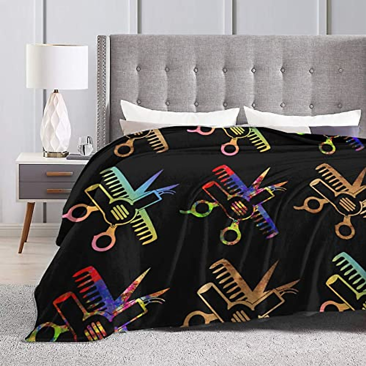 Scissors and Comb Hair Stylist Salon Black Soft Throw Blanket All Season Microplush Warm Blankets Lightweight Tufted Fuzzy Flannel Fleece Throws Blanket for Bed Sofa Couch 50x60in