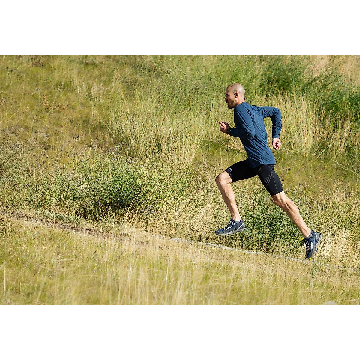 Swiftwick- FLITE XT ZERO Non-Slip Running Socks, Golf Socks, Ultimate Stability (White, Medium)