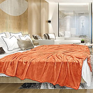PAVILIA Orange Fleece Throw Blanket for Couch, Coral Peach Soft Fuzzy Fall Flannel Throw for Sofa, Luxury Plush Microfiber Bed Blanket, Cozy Home Halloween Velvet Gift Blanket, 50x60