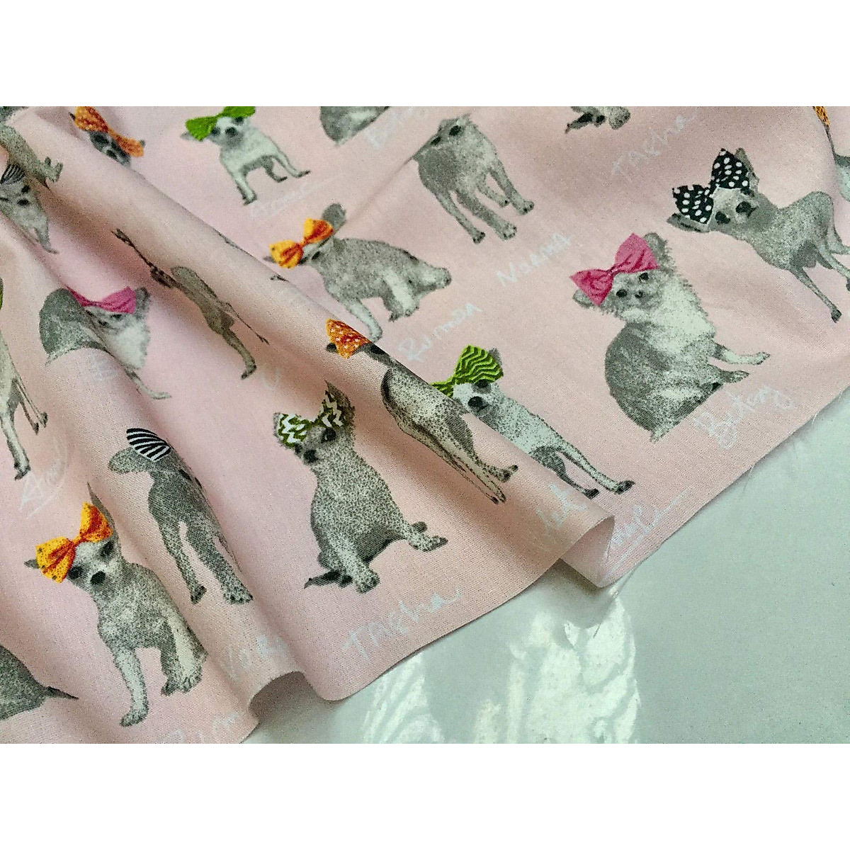 Chihuahua Dog 100% Cotton Poplin Fabric Print - Animal Dogs Material - 59'' Wide - Pink (Sold by The Yard)