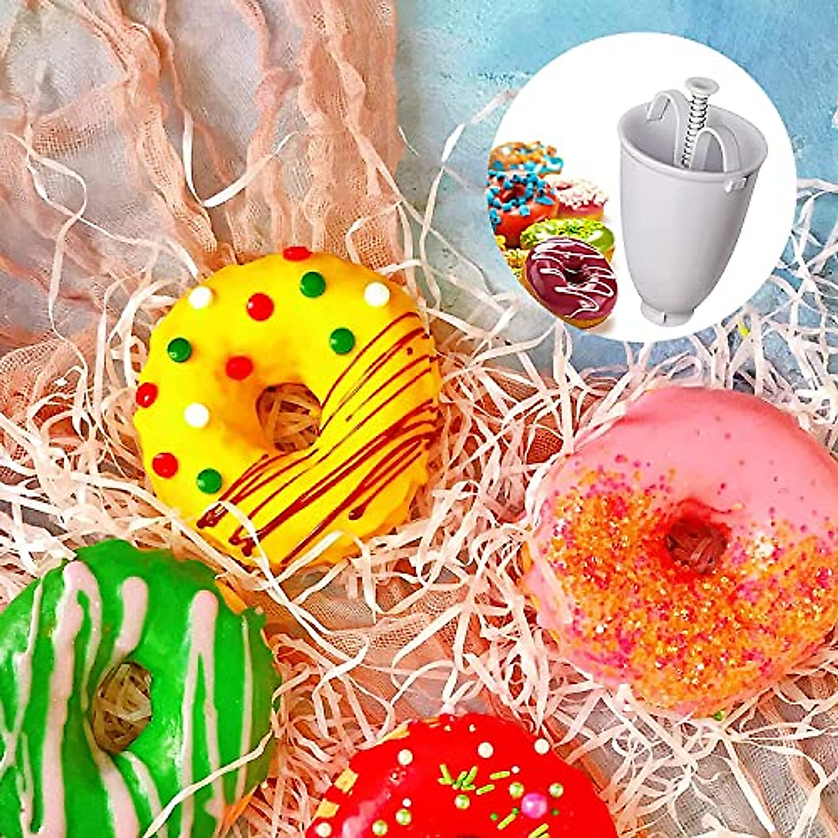 One hand Donut Maker Manual Donut Maker Plastic Doughnut Machine Mold Biscuit Donut Maker Donut-Depositor Made Waffle Dispenser Donut Kitchen Pastry Making Bake Ware DIY Baking Tool (1 PCS, White)