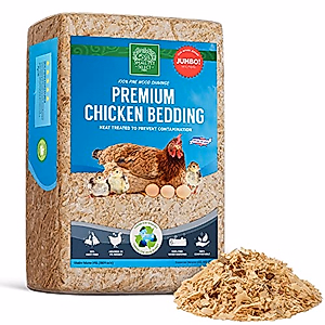 Small Pet Select - Pine Shavings Chicken Bedding, 141L