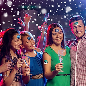 800Pcs Christmas Religious Stickers Nativity Stickers Jesus Christian Faith Roll Sticker Labels for Xmas Cards Envelope Favor