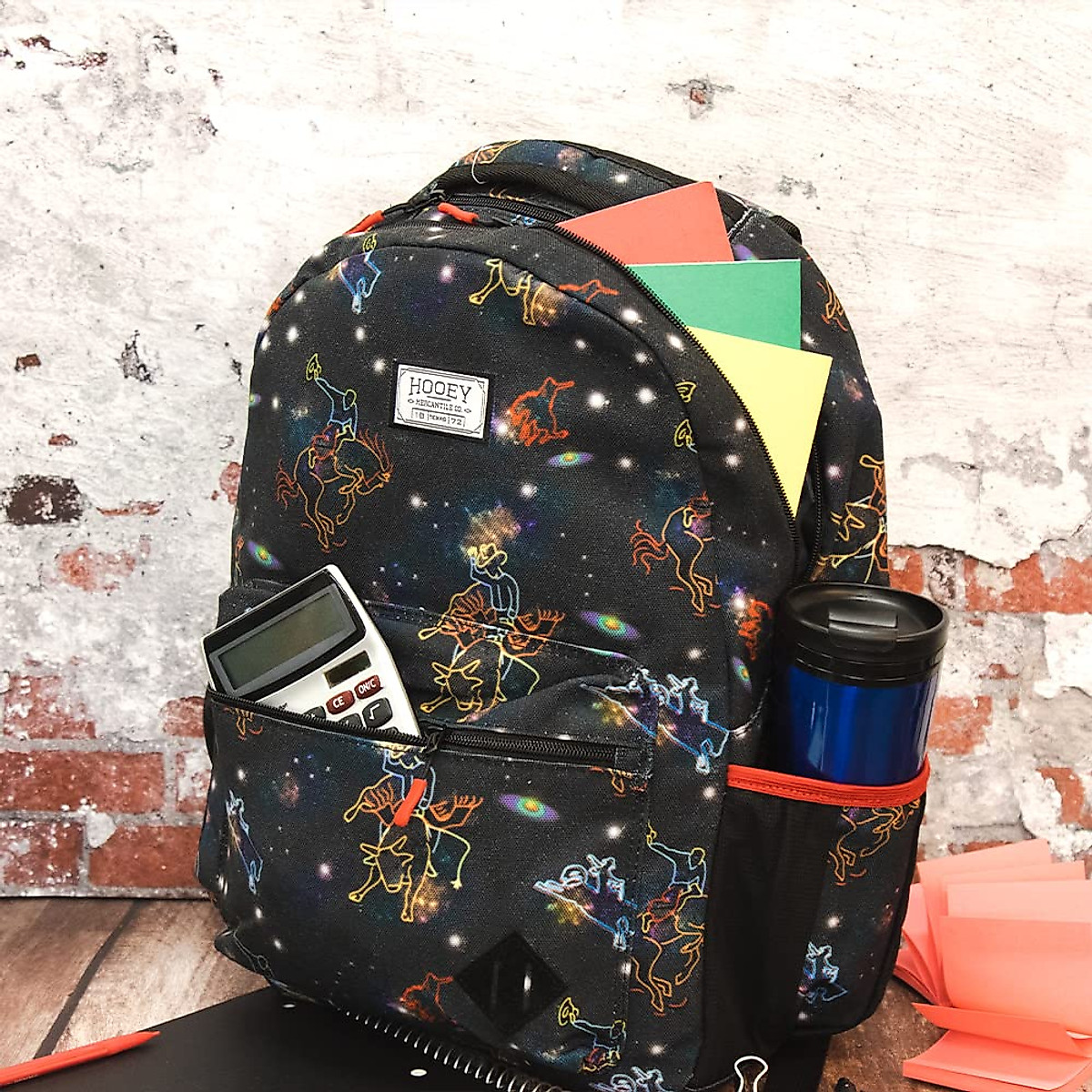 HOOEY Recess 25 Liter School Hiking Backpack Rain Cover Hat Strap Laptop Sleeve Hydro Pockets (Black/Red)