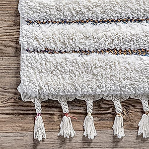 nuLOOM Angela High-Low Modern Diamond Tassel Area Rug