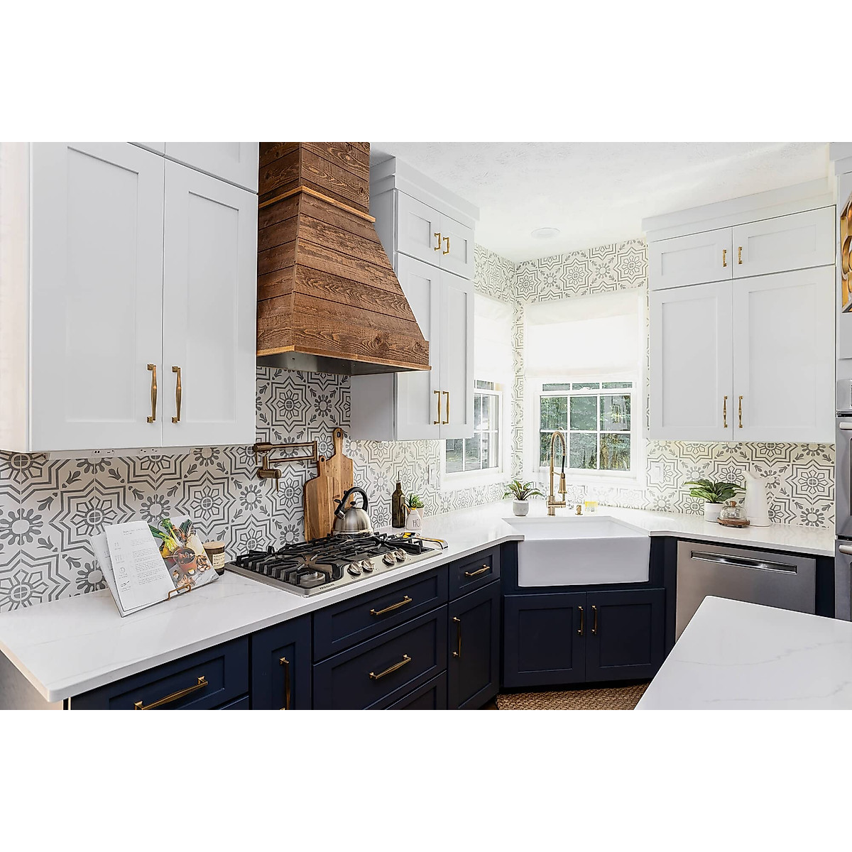 30" Castlewood Rustic Shiplap Chimney Range Hood - Brown (42-1/2" H | 31" W | 20-3/8" D) (No Ventilator/Liner)