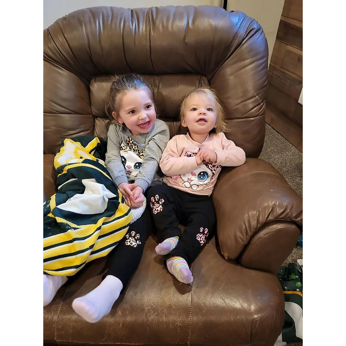 Axumity Toddler Girl Clothes Cat Print Pullover Sweatshirt + Leopard Print Pant 2-Piece Kid Girl Fall Winter Pants Set(4-5T)