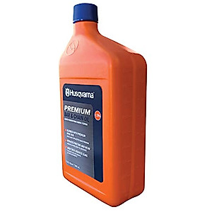 Husqvarna X-Guard Premium All Season Mineral Bar and Chain Oil, Chainsaw Oil for Superior Cutting Equipment Protection in All Conditions, 1 Quart Bottle