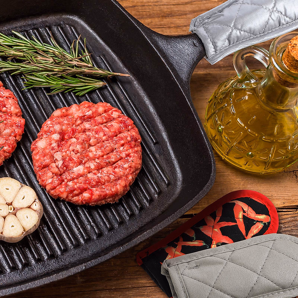 7 Pieces Hot Handle Holders Non-Slip Skillet Pot Holders Heat Resistant Non-Slip Machine Washable Handle Cover for Home Kitchen, BBQ and Baking Supplies