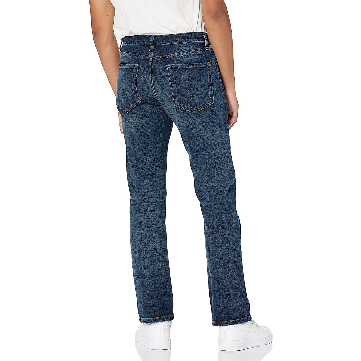 Amazon Essentials Jeans for Men Straight Fit, Bootcut, 34W x 31L, Dark Wash