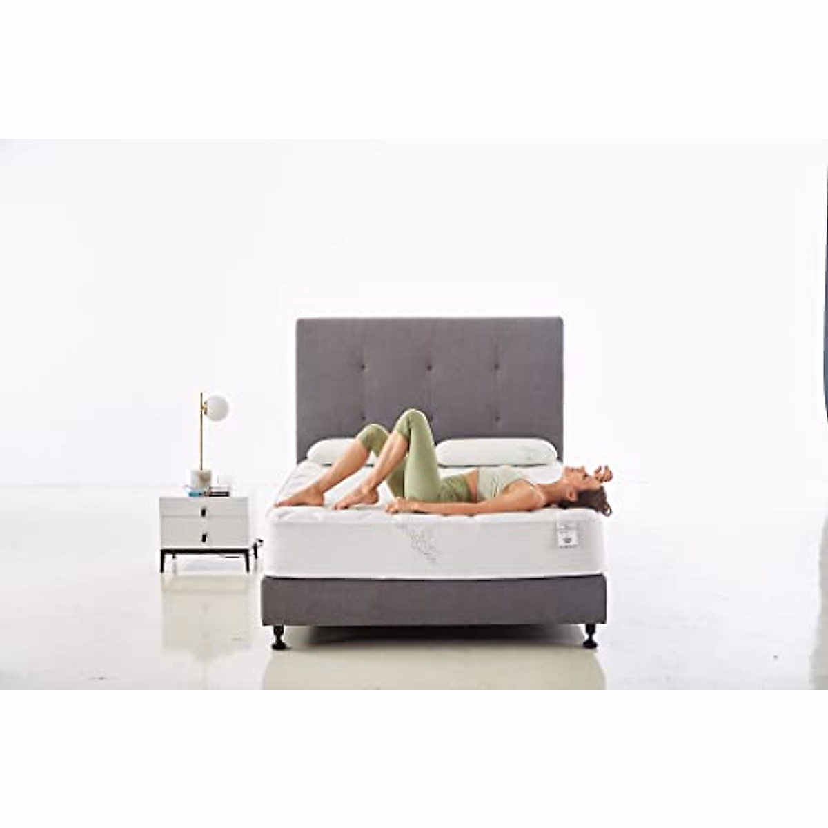 Full Size Mattress - 10 Inch Cool Memory Foam & Spring Hybrid Mattress with Breathable Cover - Comfort Tight Top - Rolled in a Box - Oliver & Smith