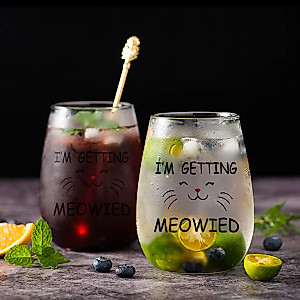 I'm Getting Meowied Funny Wine Glasses, Engagement Gift Wedding Gift or Bridal Shower Gift for Her Fiancee Bride Cat Lovers, Set of 2 Funny Stemless Wine Glasses, 15 Oz