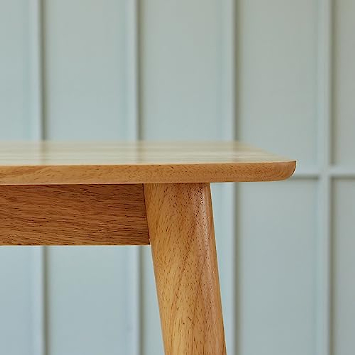 Livinia Aslan 29.5" Malaysian Oak Square Wooden Dining Table/Small Solid Wood Kitchen Desk (Natural Oak)