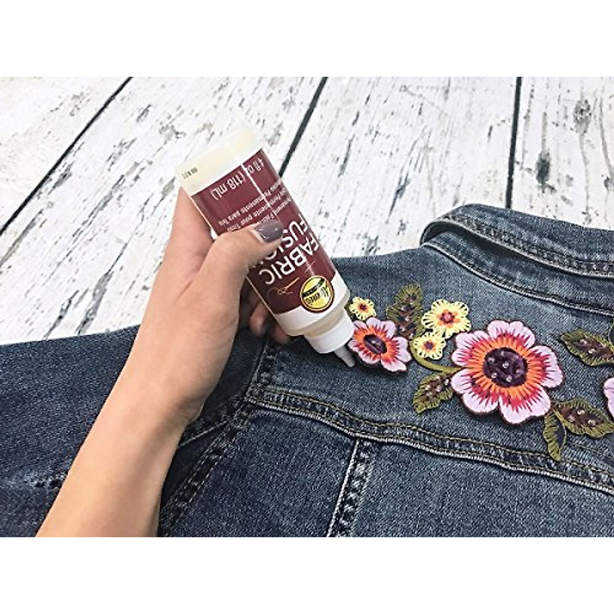 Aleene's Fabric Fusion Adhesive, 8-Ounce, Clear