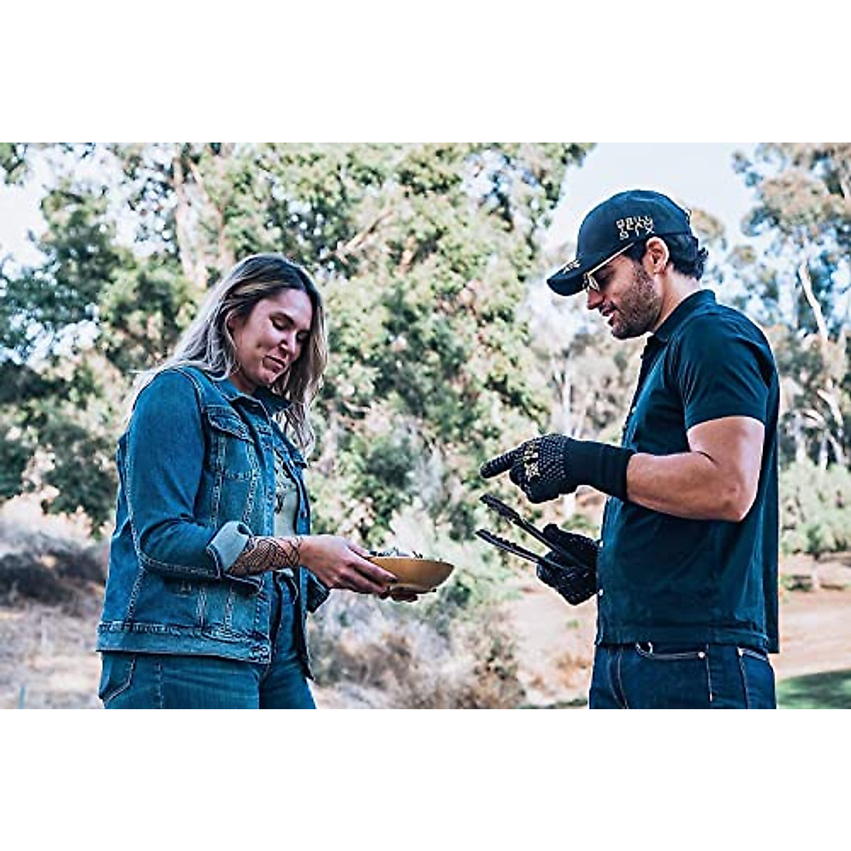 BBQ Gloves for Grilling by GRILL TEAM SIX - Extreme Heat Gloves Resistant 932°F - Perfect for Oven Gloves, BBQ Gloves for Smoker, Smoker, Cooking - Non-Slip Silicone Grip - Plus GT6 Hat