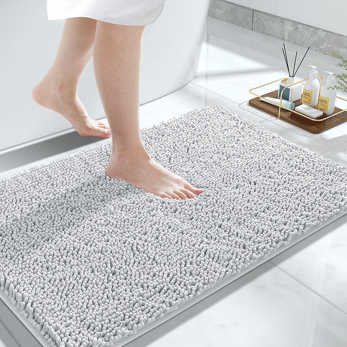 Yimobra Bathroom Rug Mat, 32'' x 20'', Luxury Chenille Shaggy Bath Rugs, Extra Soft & Thick, Absorbent Water, Non-Slip, Machine Washable, Bath Mats for Bath Floor,Tub and Shower, Silver