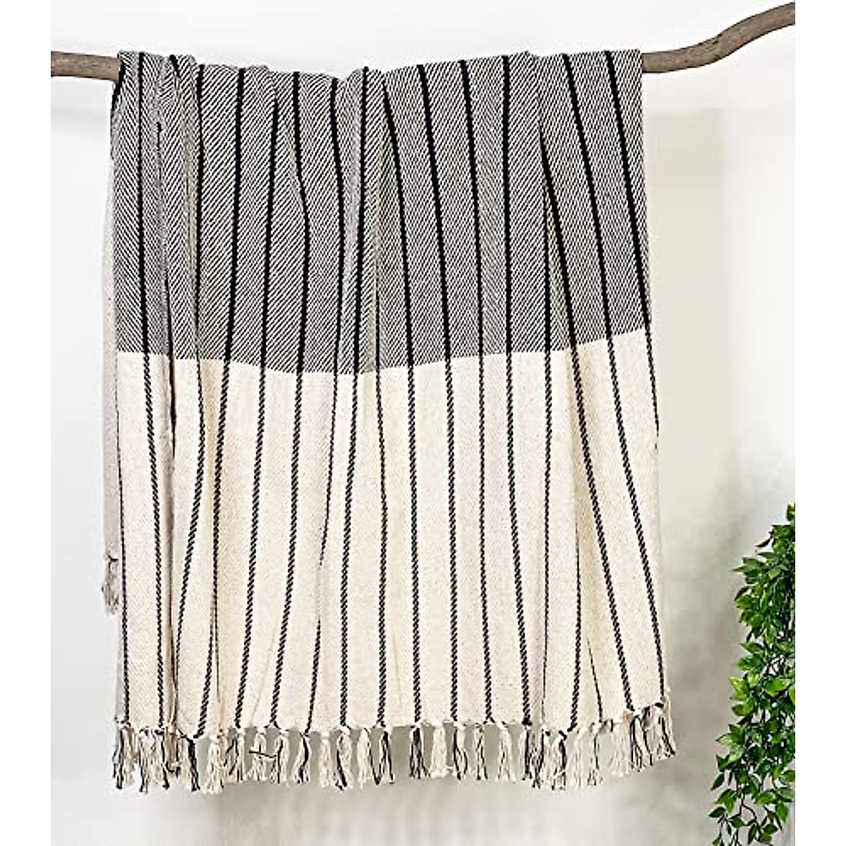 Chardin home Black and Ivory Oslo Throw with Fringes, 50 x 60 Inch, Perfect Scandinavian Throw Blanket for Couch, Bed, Camping, Beach & Everyday use