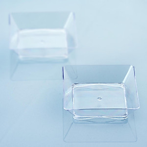TABLECLOTHSFACTORY 250Pcs - Clear 2.25" x 2.25" Appealing Mini Square Disposable Plastic Dessert Plate