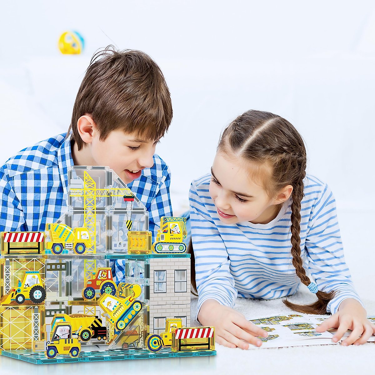 PicassoTiles STEAM Idea Book - 230 Pages of Magnet Tiles Building Block Creation Ideas Installation Instruction Toy Difficulty Guide Indicator Learning Book Brain Development for Kids Age 3+